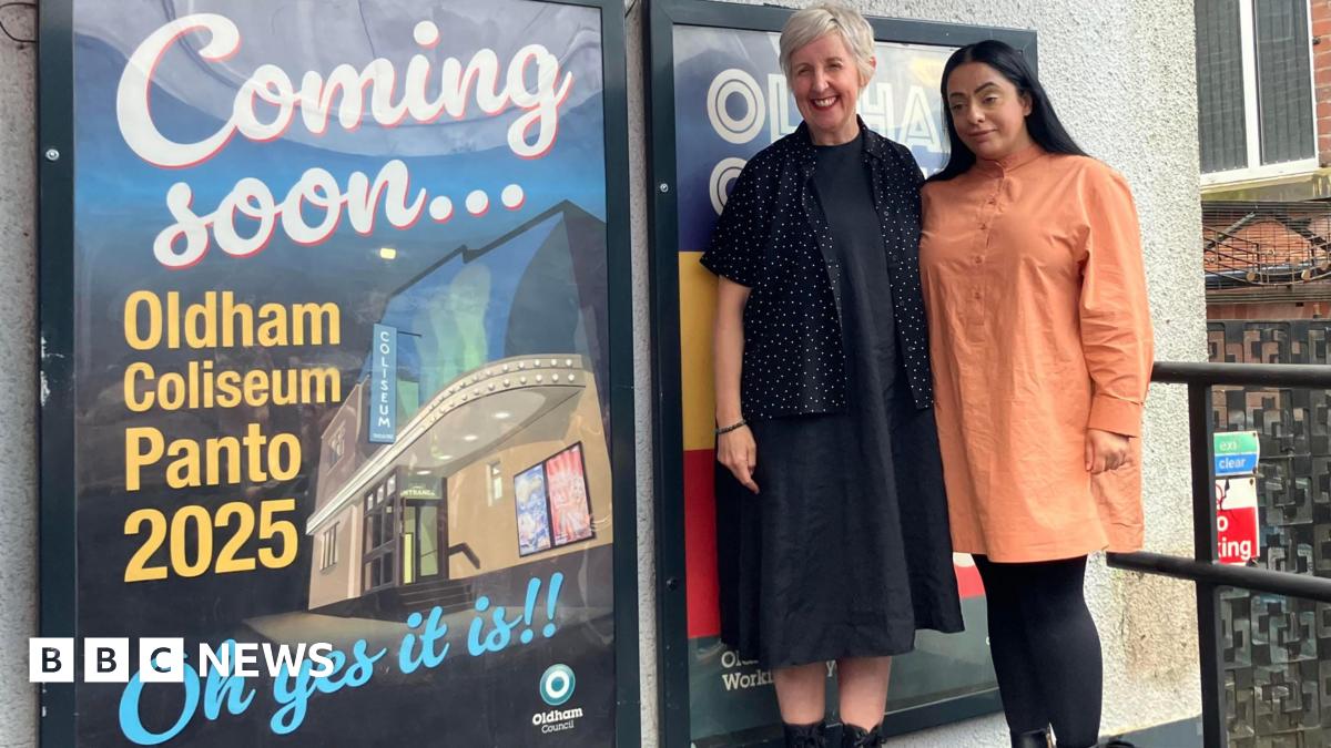Oldham: Historic Coliseum theatre reopening delayed until 2026 - BBC News