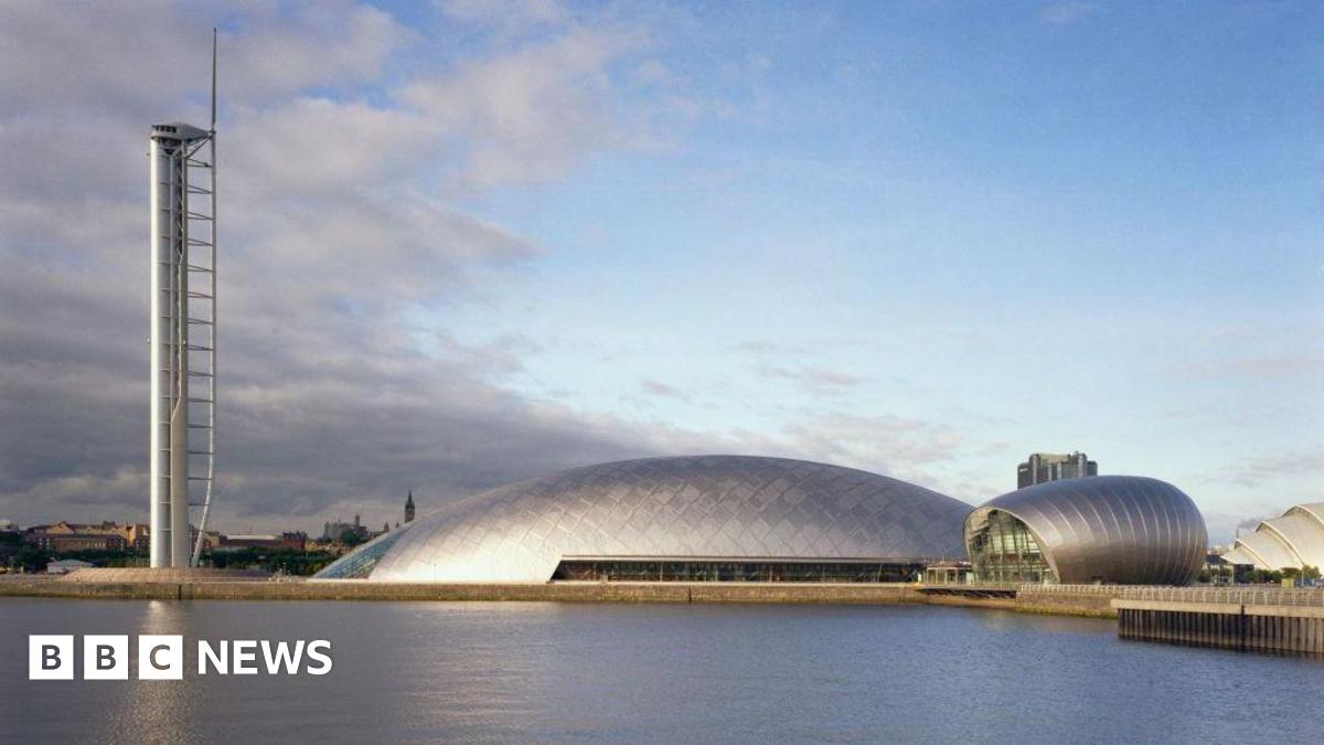 The troubled history of the rotating Glasgow Tower - BBC News