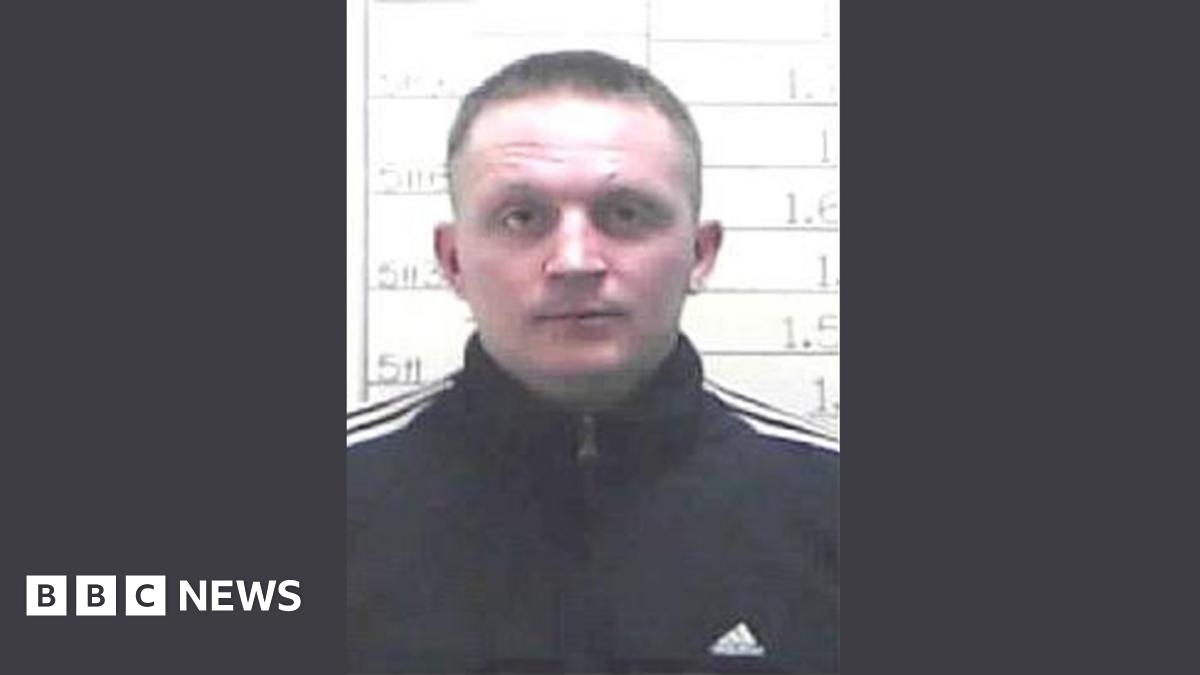 Castle Huntly absconder Thomas Proctor traced by police - BBC News