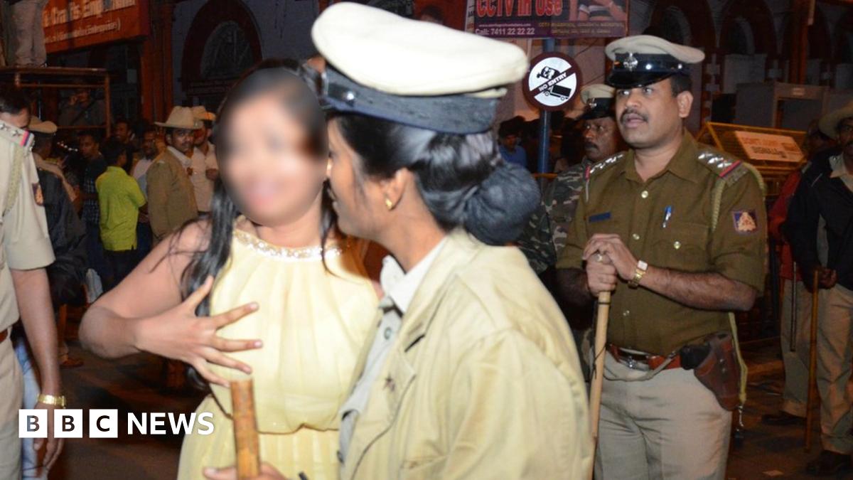 India outrage after minister blames 'Western dress' for groping - BBC News