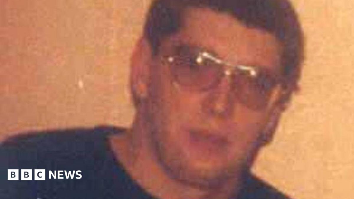Kevin Bennett murder: Court rejects bid to cut sentence - BBC News