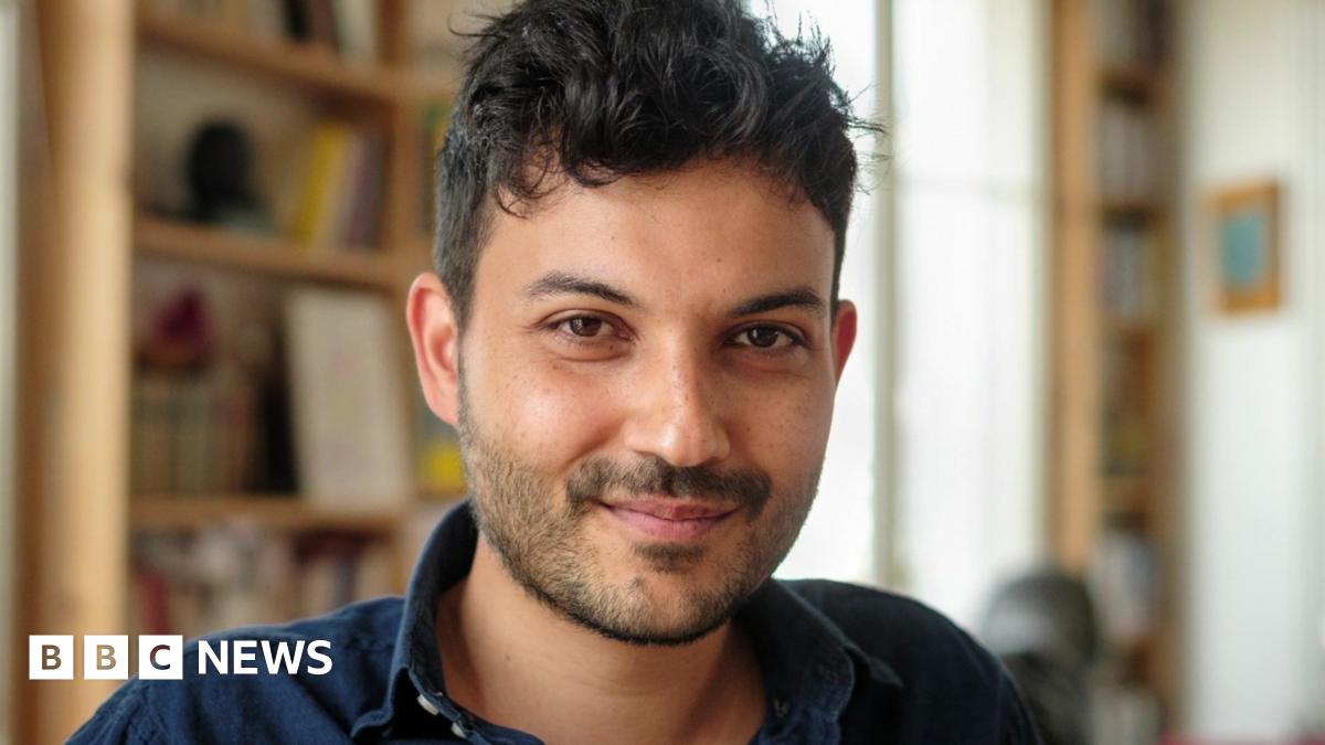 Ferdia Lennon's Glorious Exploits wins Waterstones debut book award ...