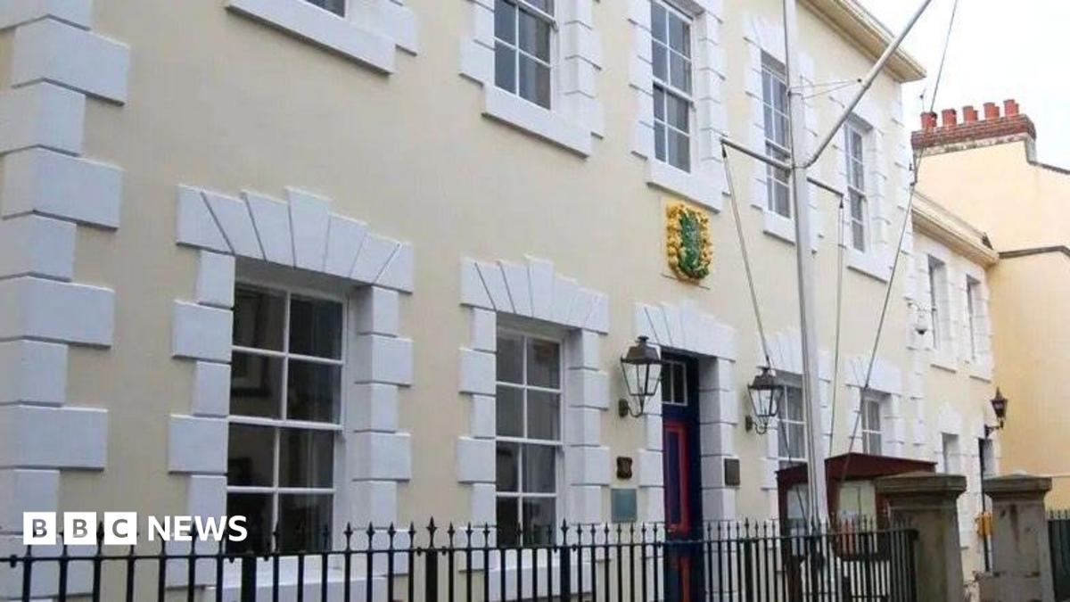 Second Alderney politician resigns in fortnight - BBC News