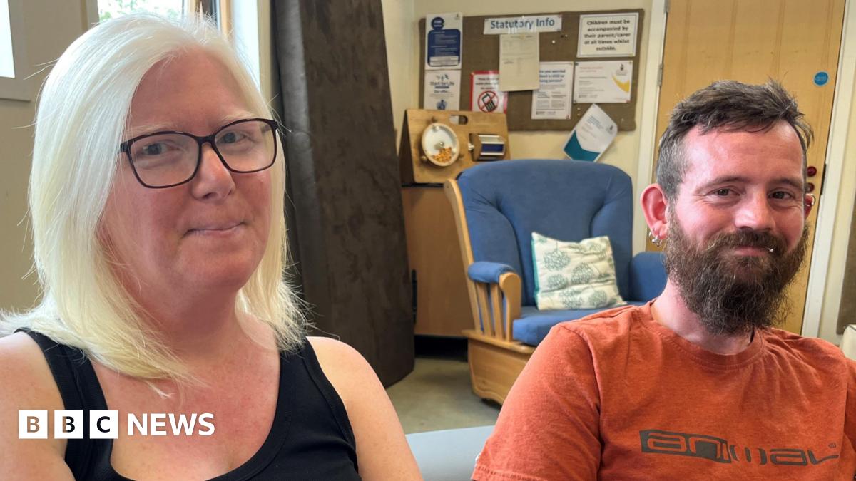 Praise for 'amazing' support of Cornwall disability service - BBC News