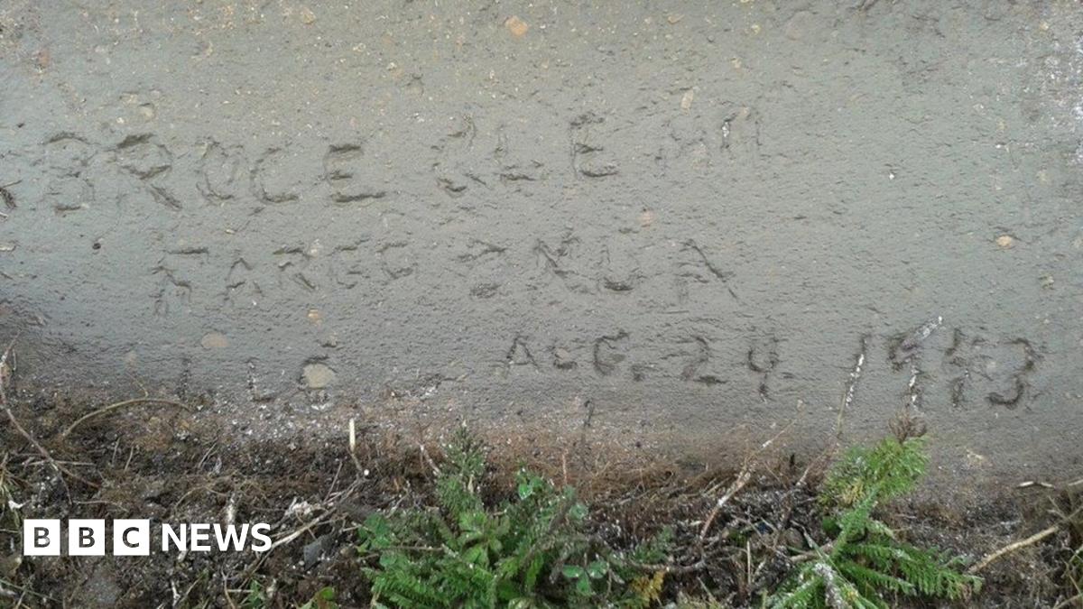 Widow traced by husband's WW2 US graffiti - BBC News
