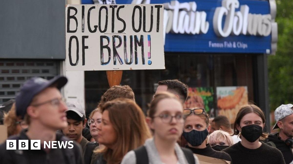 Hundreds of anti-racism protesters march through Birmingham - BBC News