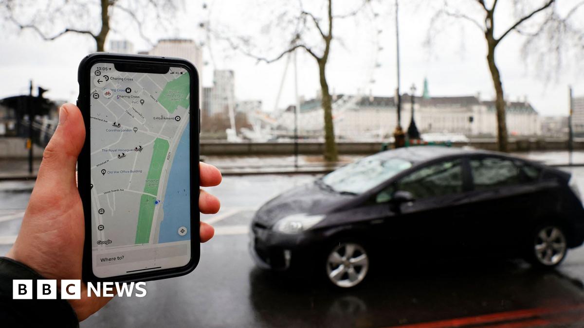 Uber to offer all UK drivers 20 hours of free childcare - BBC News