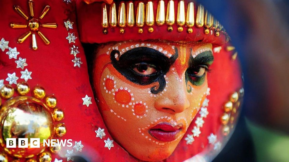 In pictures: Ancient Indian ritual where humans become gods - BBC News