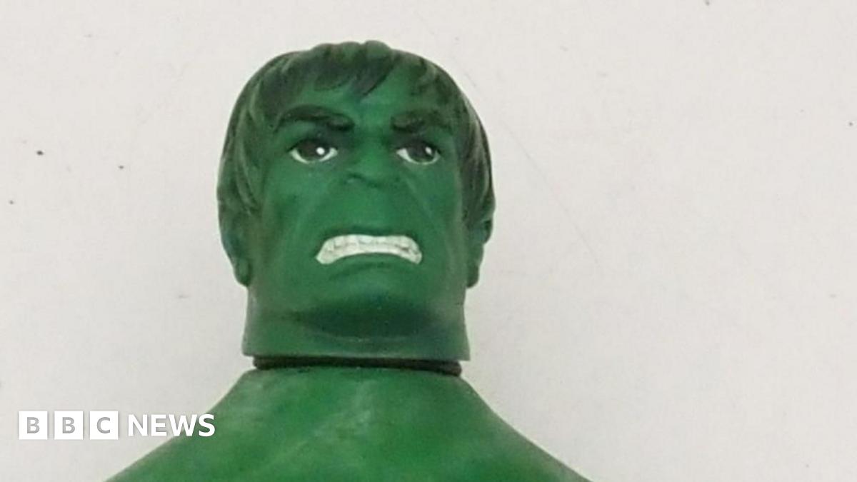 Auctioneer expects Marvel Hulk stretch toy to fetch up to £5,000 - BBC News