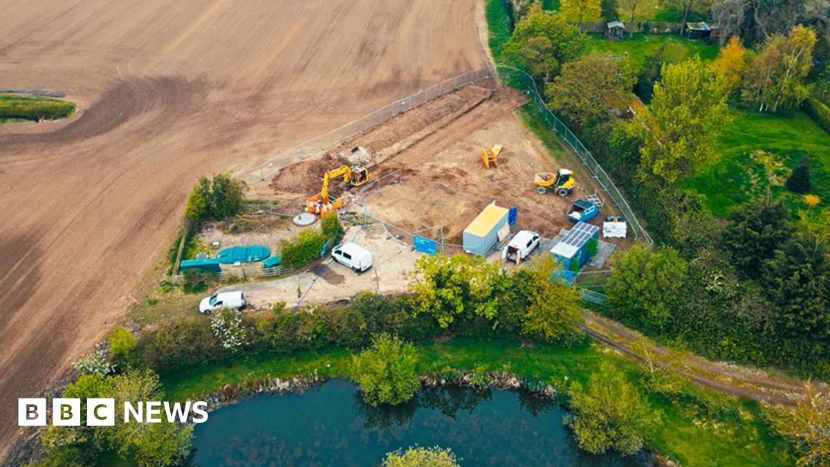 East Yorkshire water works upgrade to reduce storm sewage spills - BBC News