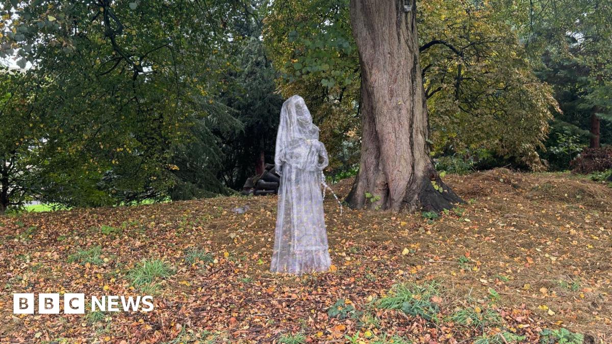 Ghosts In The Gardens Sculpture Event Returns To York Bbc News