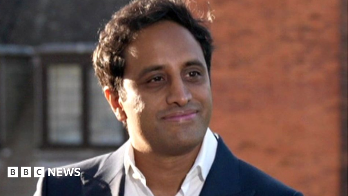 Yusuf replaces Tice as Reform chairman in party shake-up - BBC News