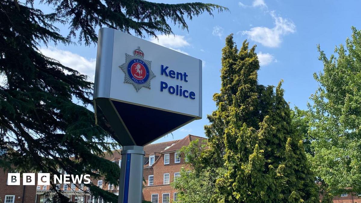 Undercover Kent Police officer keeps job despite crash conviction - BBC ...