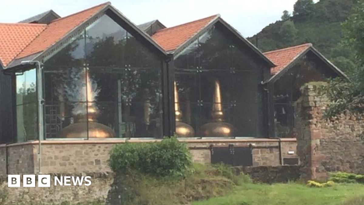 New distillery opens at Lindores Abbey in Fife - BBC News