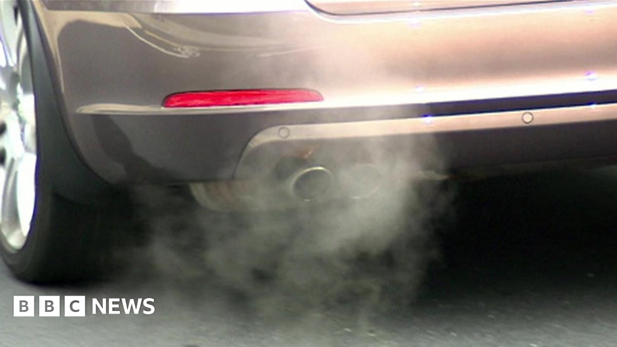 Doctors call for ban on diesel engines in London - BBC News