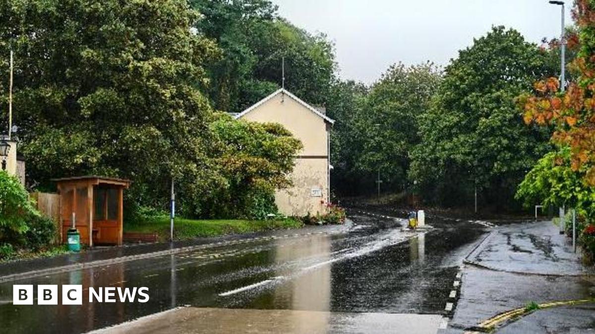 Exeter Airport records average month's rainfall in nine days - BBC News