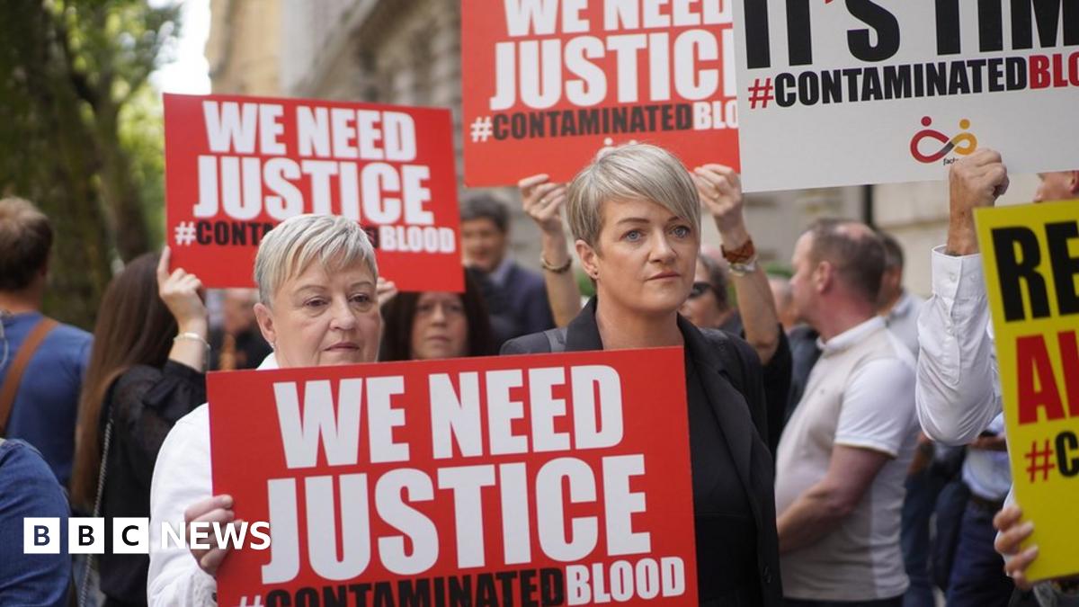 Ministers lose infected blood vote after Tory MPs revolt - BBC News