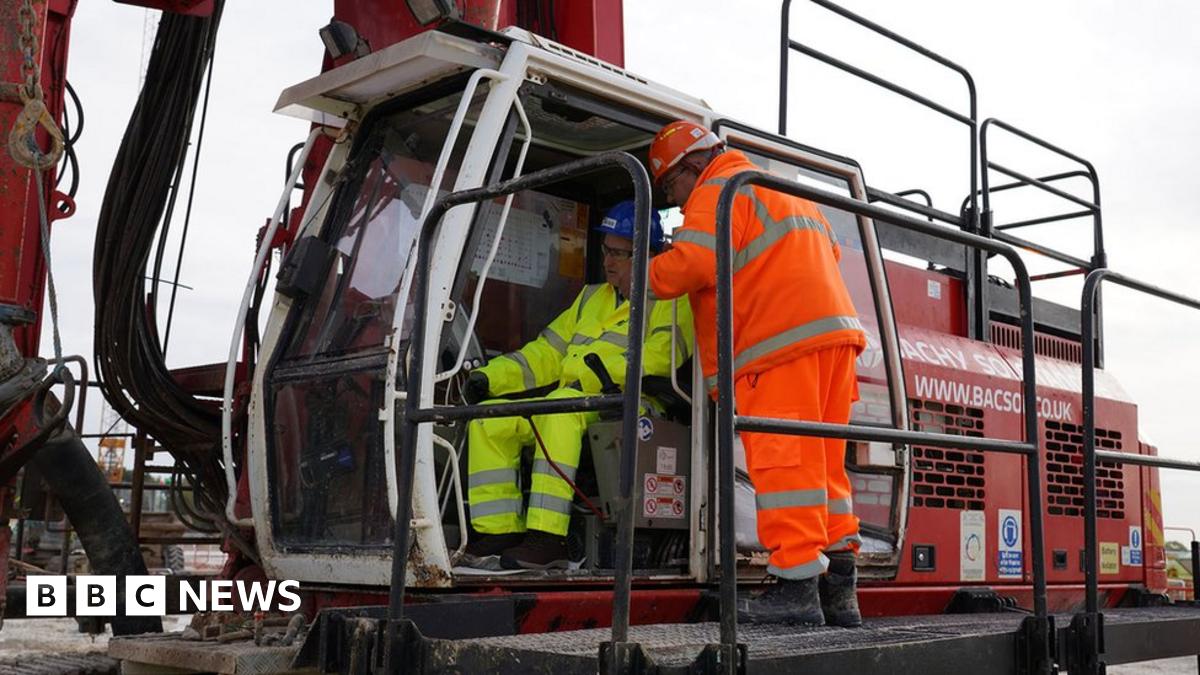 HMP Full Sutton: Work starts on 1,500 capacity 'mega prison' - BBC News