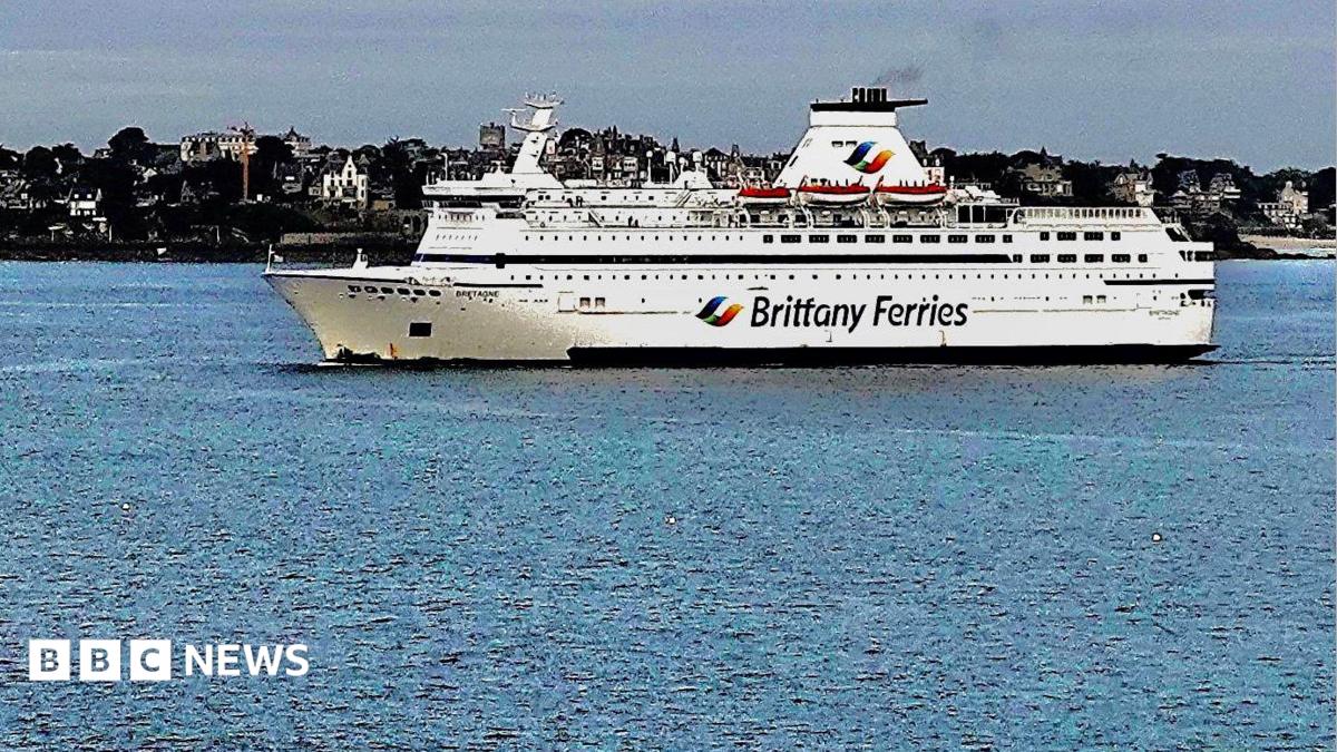 Inter-Channel Islands ferry tickets to go on sale this week - BBC News