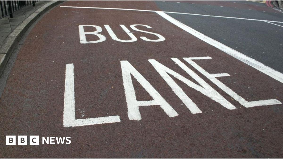 Rotherham bus lanes project to speed up journey times - BBC News
