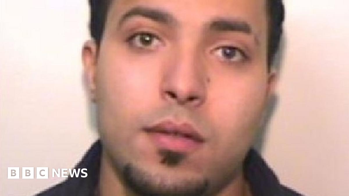 Mohammed Abdallah jailed for joining Islamic State - BBC News