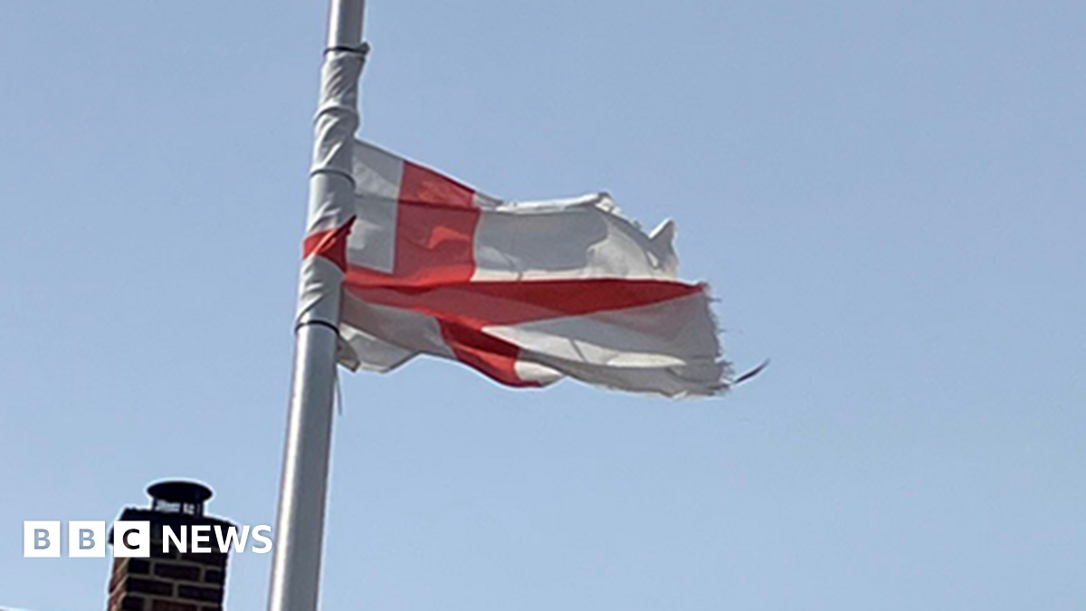 Shropshire Council to remove unauthorised flags from streets - BBC News