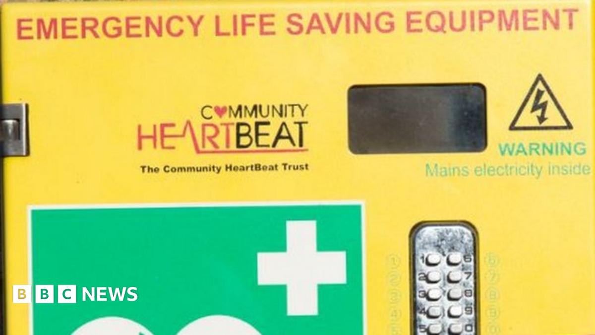 FC Clacton has defibrillator stolen from ground - BBC News