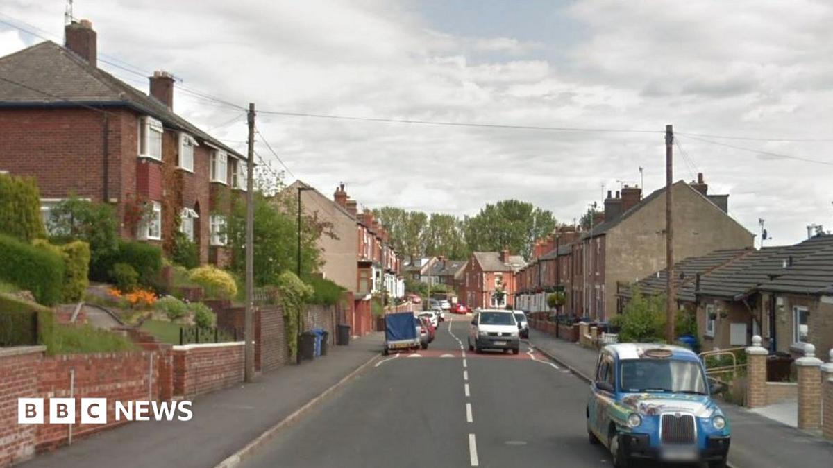 Burngreave targeted shooting leaves man seriously injured - BBC News