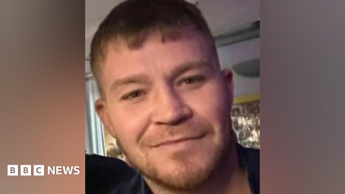 Man charged with murder over fatal Leamington shooting - BBC News