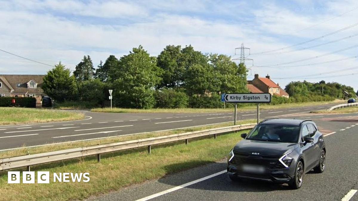 A19 crash: Six people taken to hospital after Kirby Sigston pile-up - BBC News