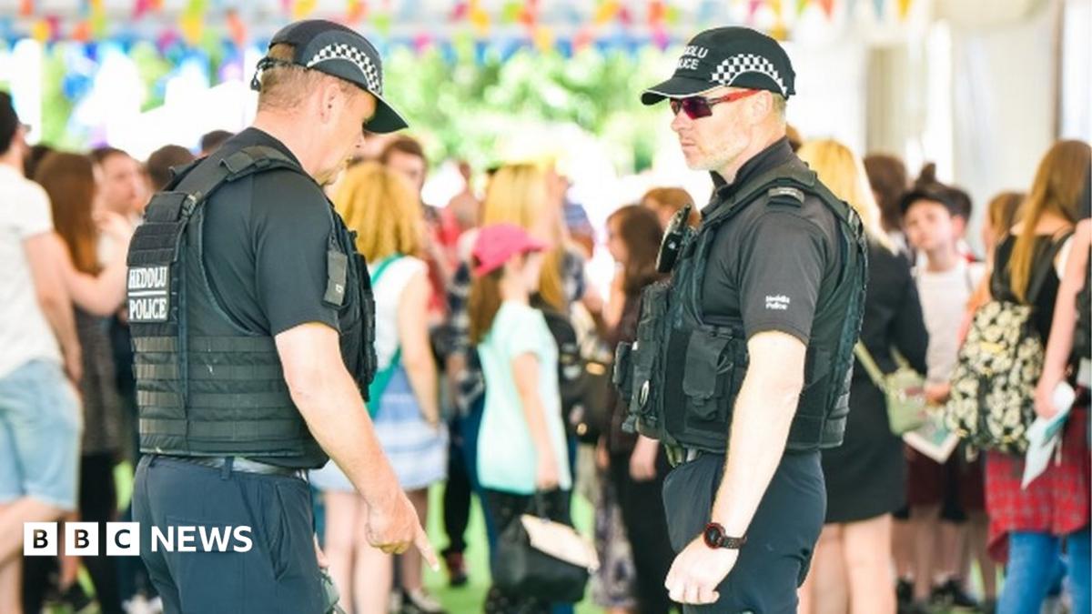 'Be alert' advice as UK terror threat level reduced - BBC News