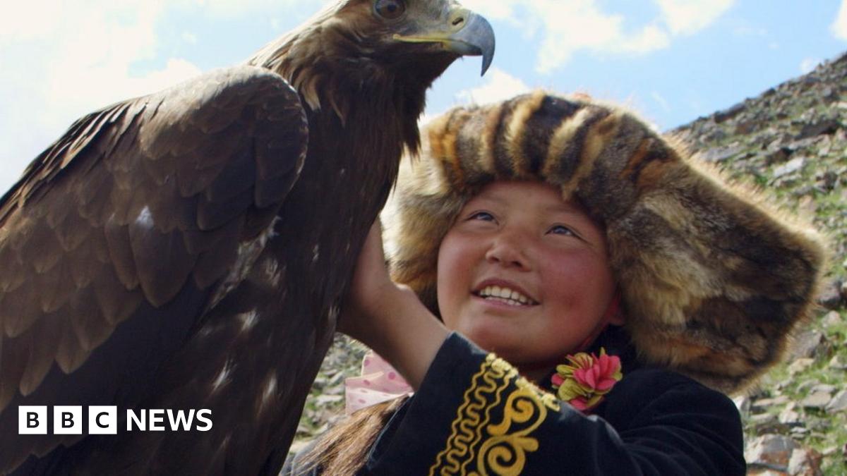 Is the Eagle Huntress really a documentary? - BBC News