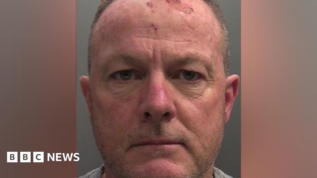 Clair Armstrong murder: Skydive instructor Ashley Kemp jailed - BBC News