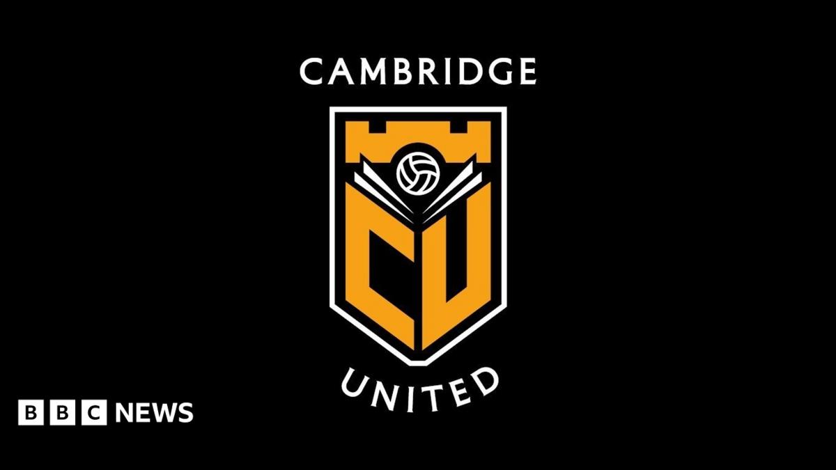 Cambridge United reveal new badge design - BBC News