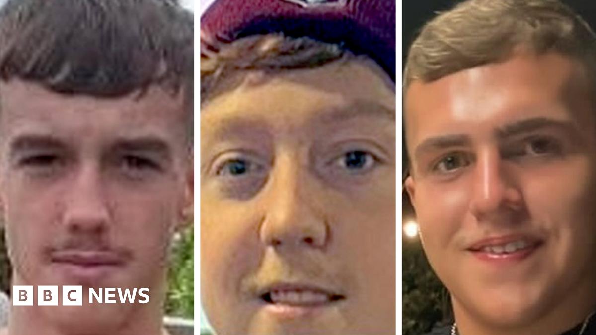 Coedely crash: Families pay tribute to teenagers killed - BBC News