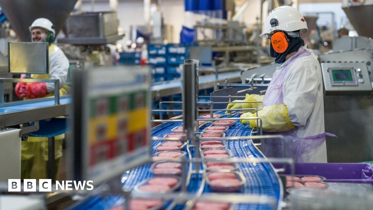 Abattoir's juicy steak and big green claims - BBC News