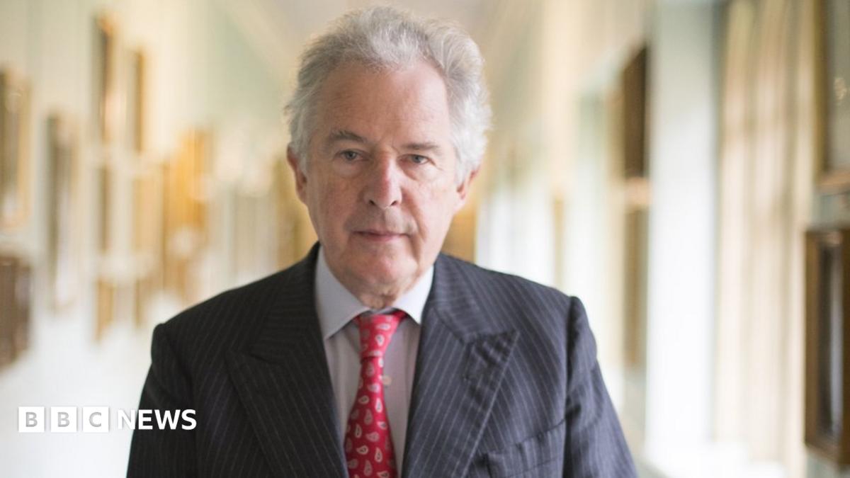 Eton College: Lord Waldegrave steps down as provost - BBC News