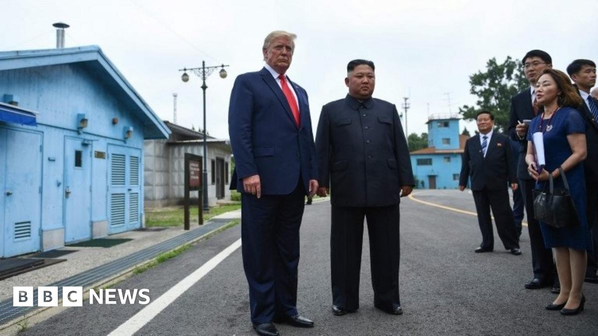 As it happened: Trump and Kim's symbolic DMZ meeting - BBC News