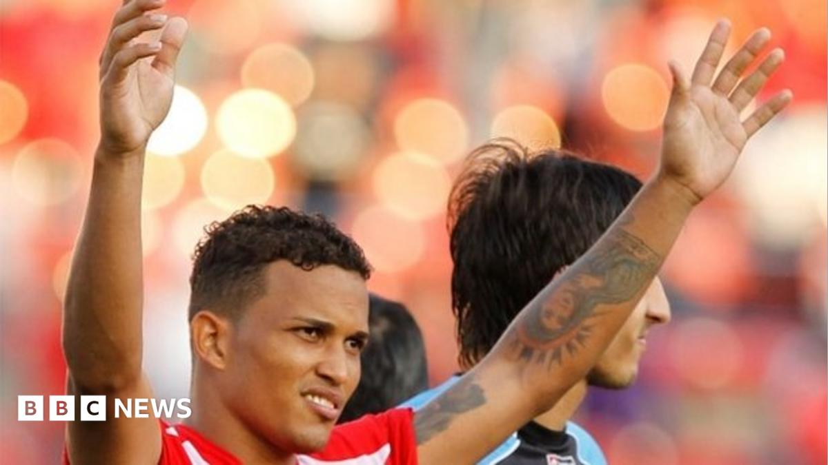 Panama footballer murder: Four held over deadly shooting - BBC News