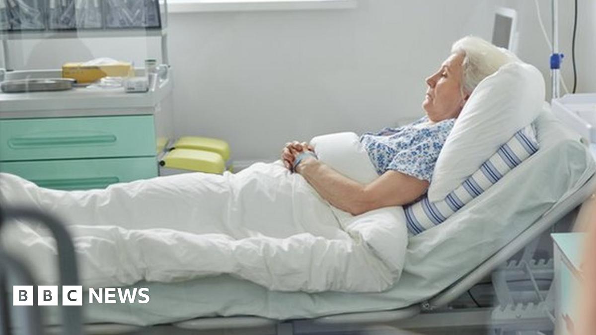 Fewer beds, higher patient demand - NHS pressure mounts - BBC News
