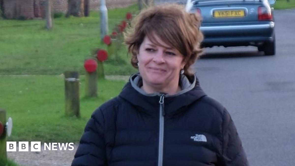 Ruth Perry looked in physical pain after Ofsted inspection, inquest ...