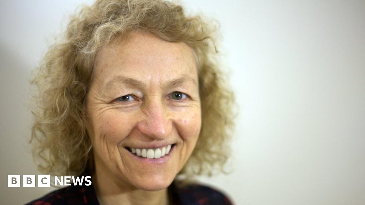 Neath MP Christina Rees readmitted to Labour after suspension - BBC News