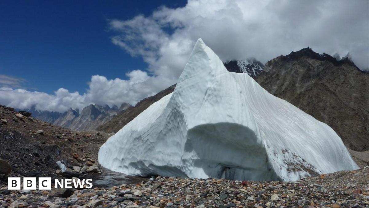 Glaciers with a flotilla of 'ice sails' - BBC News