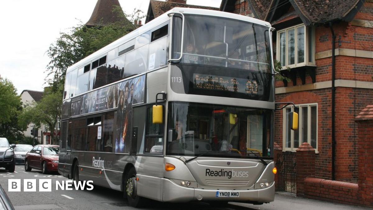Wokingham: Council offers free buses on Saturdays before Christmas ...