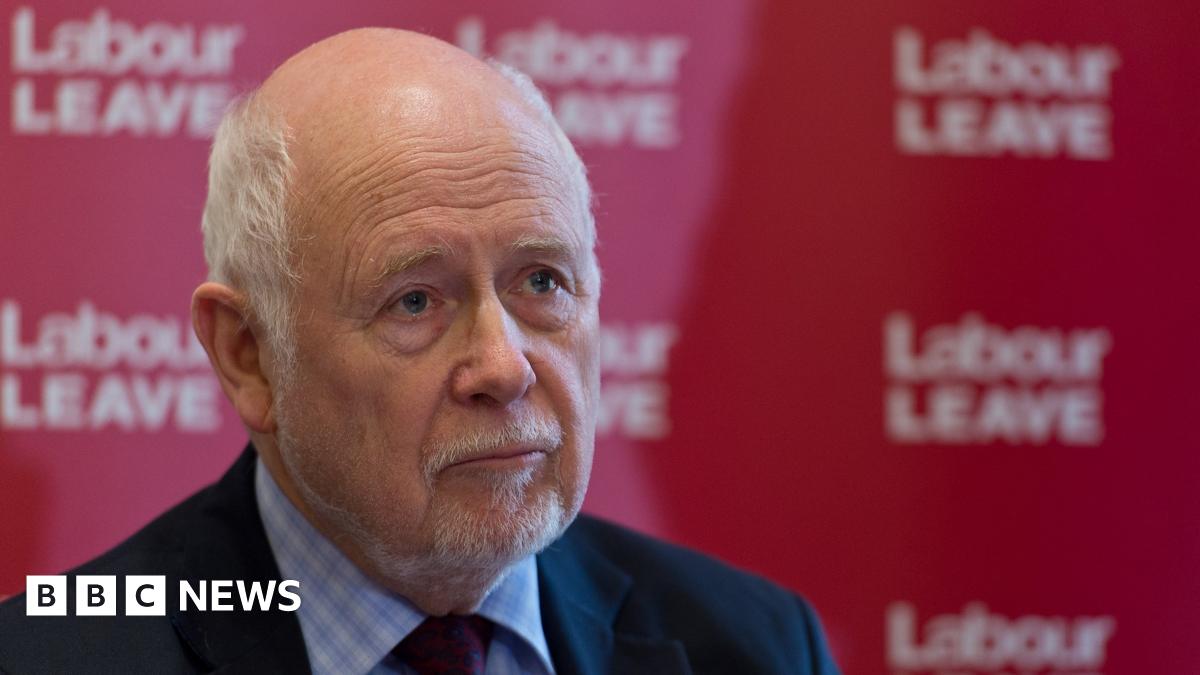 Labour suspends Luton North MP Kelvin Hopkins - BBC News