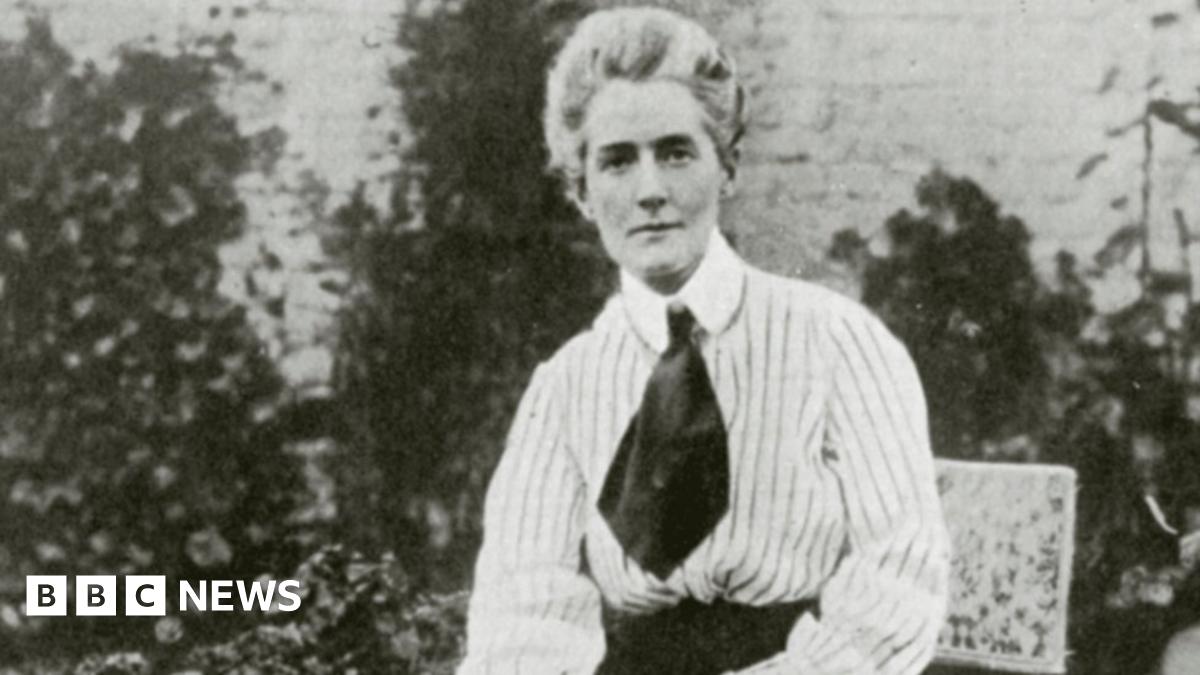 Inverness to remember executed nurse Edith Cavell - BBC News