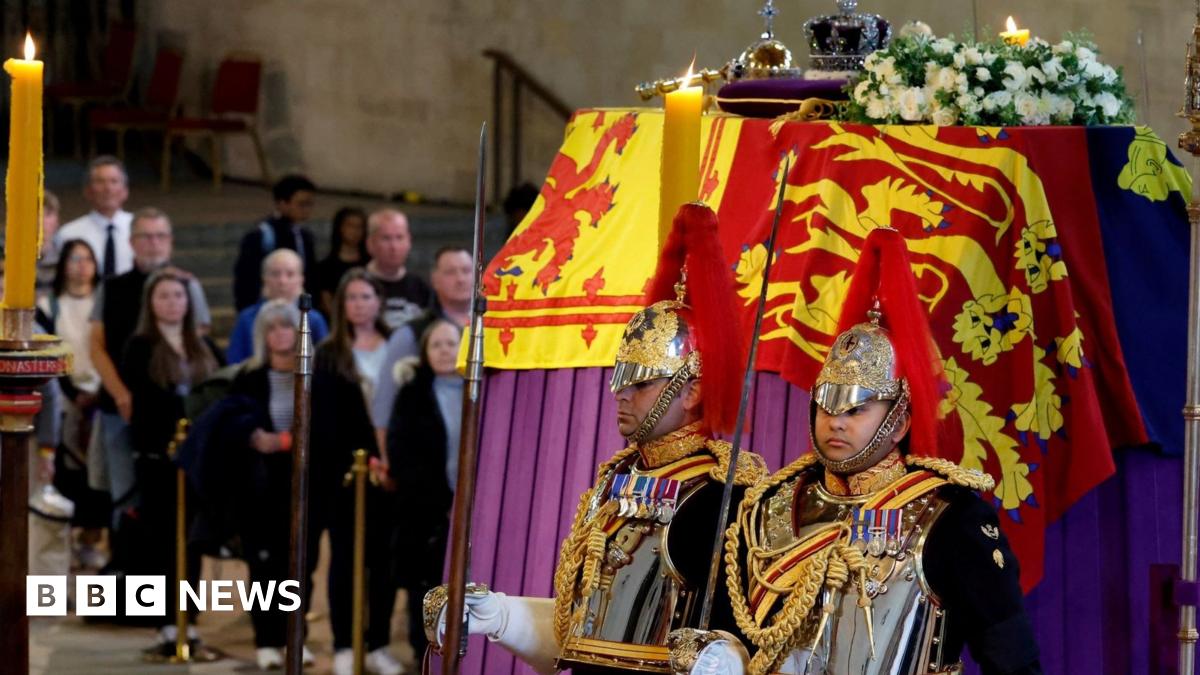 Delusional man tried to confirm Queen was dead, court told - BBC News