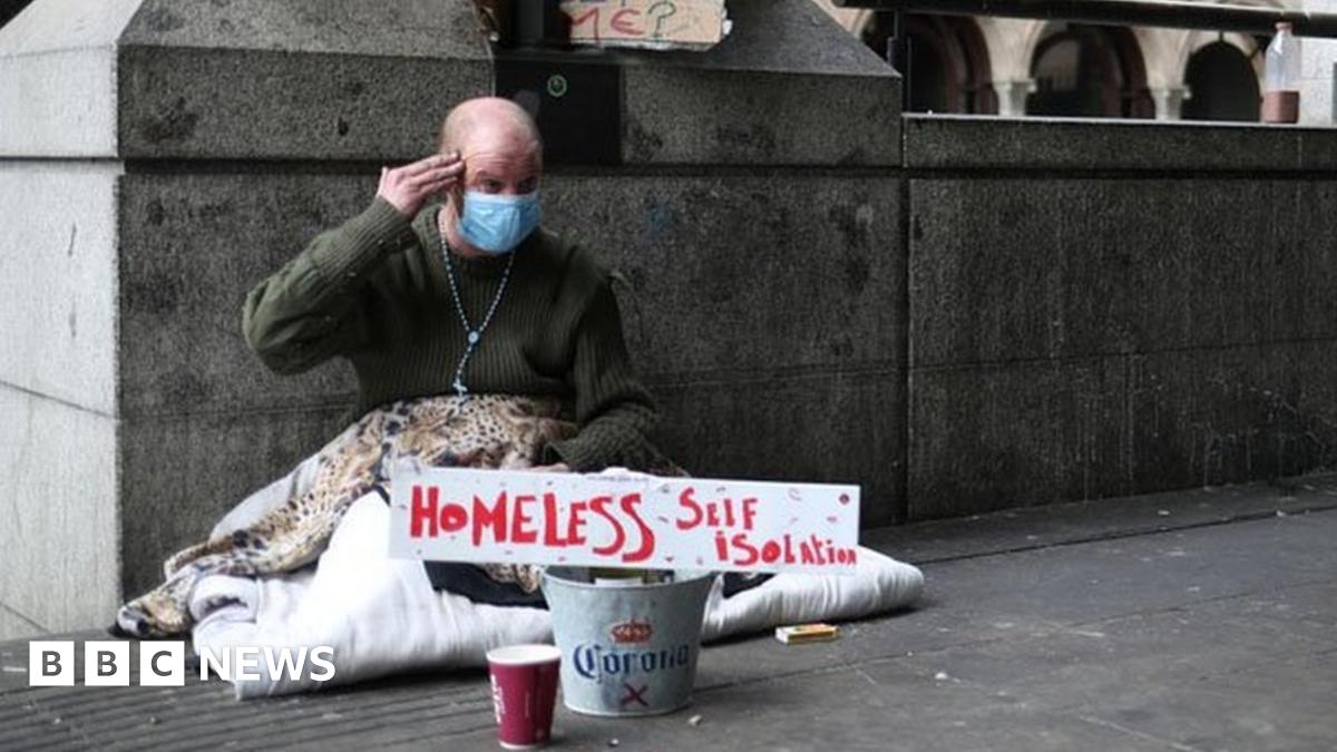 Coronavirus: Thousands of homeless still in temporary shelter - BBC News