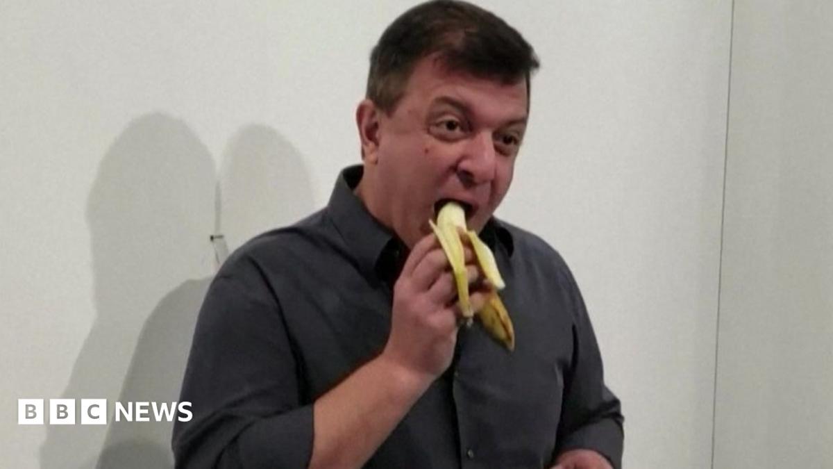Art Basel: Maurizio Cattelan's $120,000 banana eaten by artist - BBC News