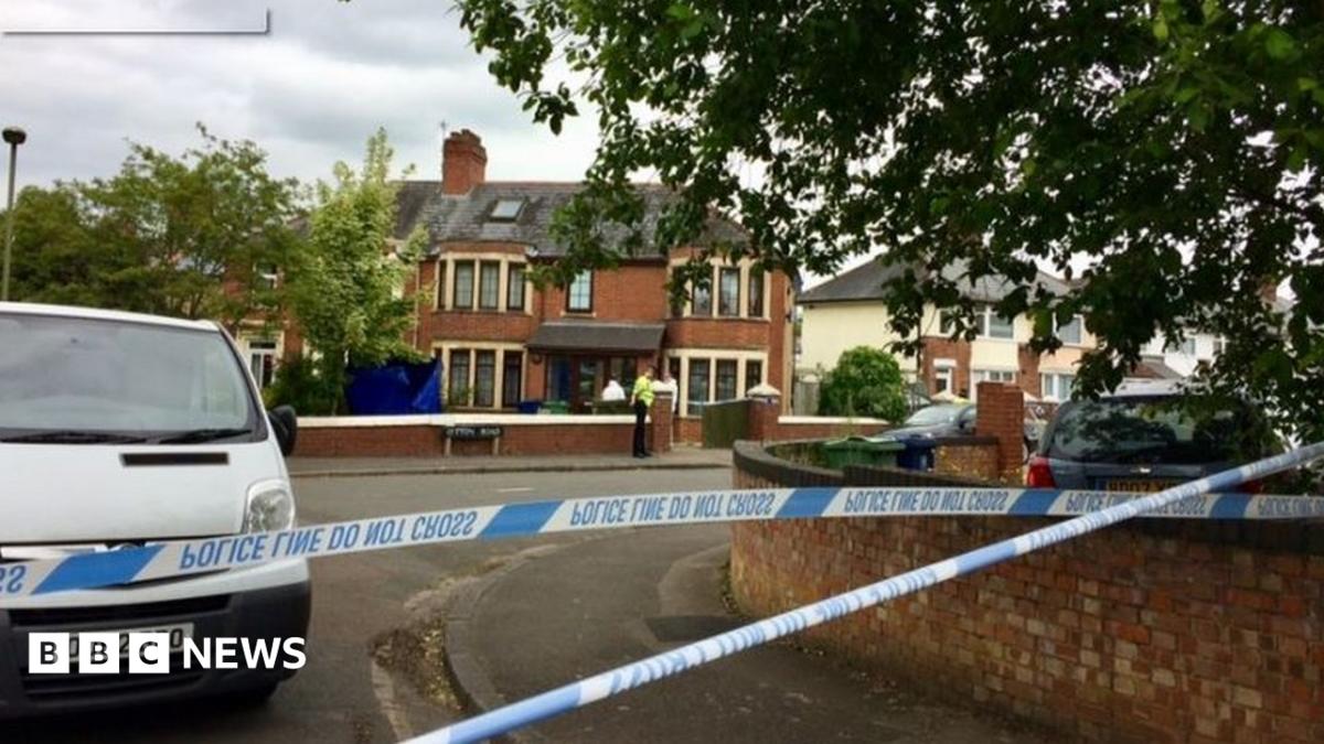 Cowley murder inquiry launched after woman's body found - BBC News